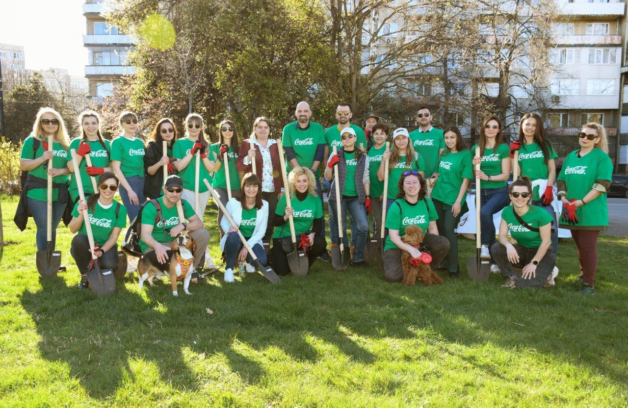 Nearly 200 trees were planted in Sofia by volunteers from the Coca-Cola ...